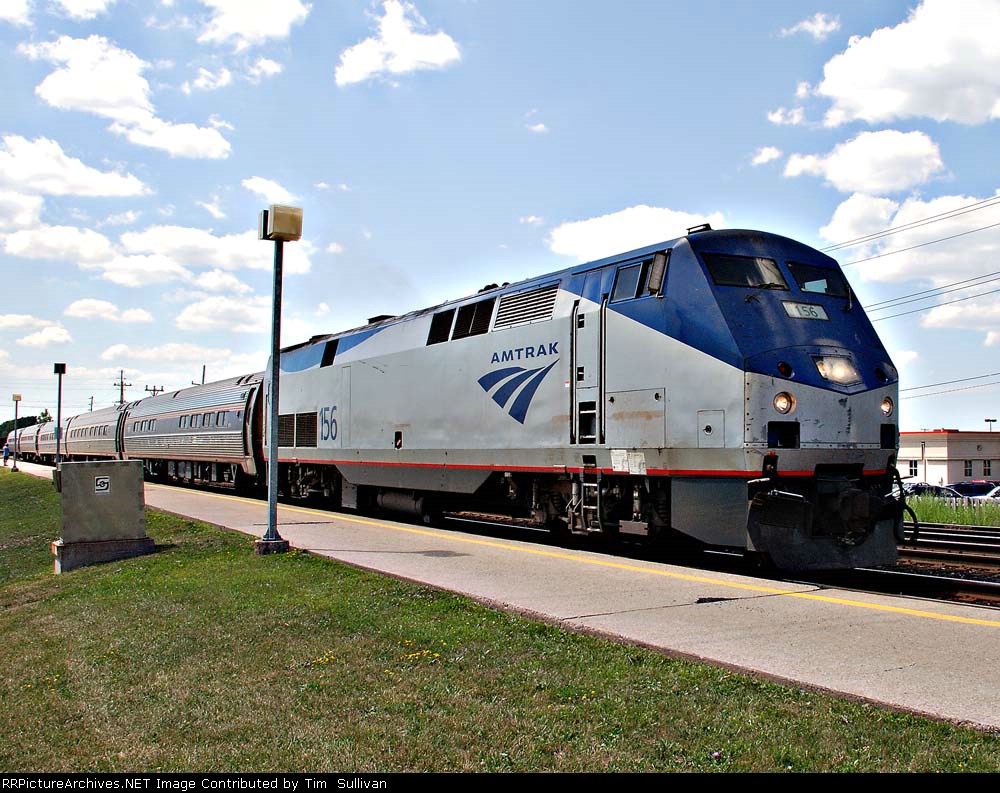 AMTK 156 with Train 64 the eastbound Maple Leaf departing